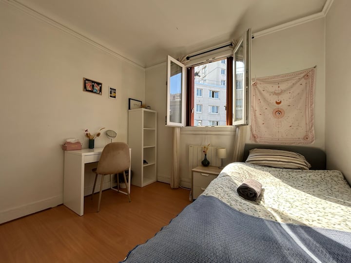 2-room Apartment In Center Paris - Paris