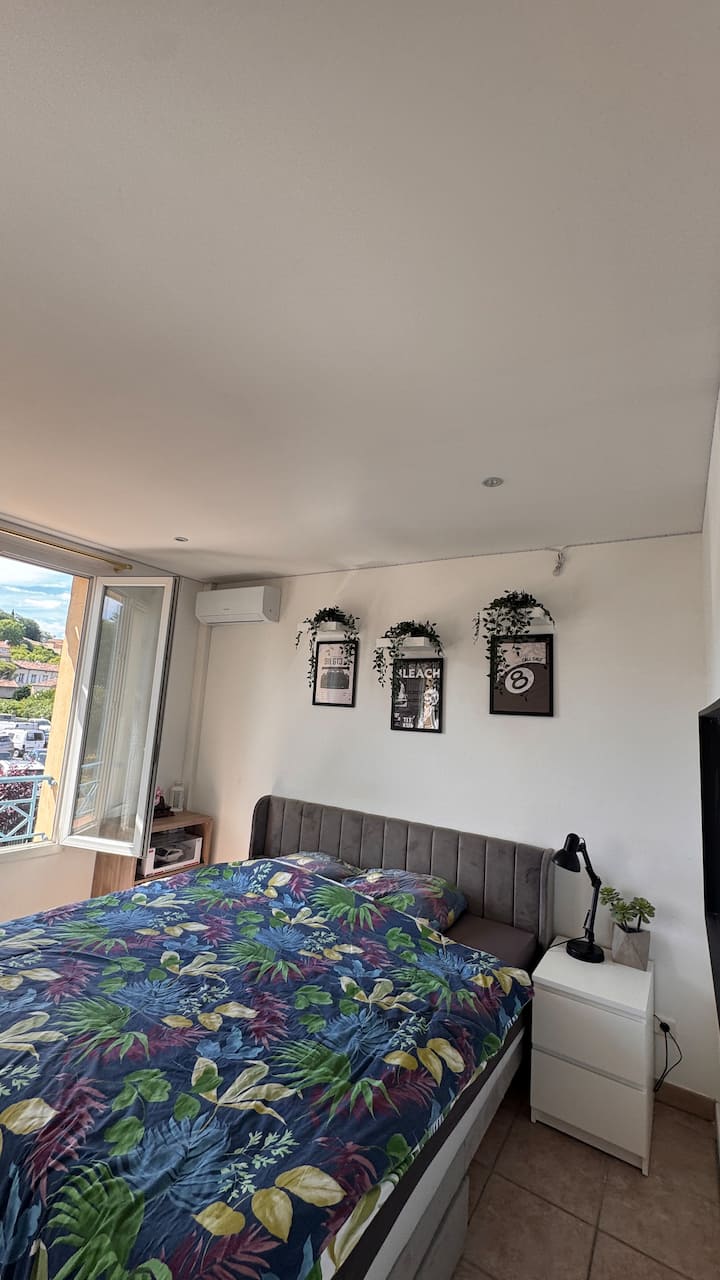 Chambre 19 M² à Louer Golf De Saint-tropez - Grimaud