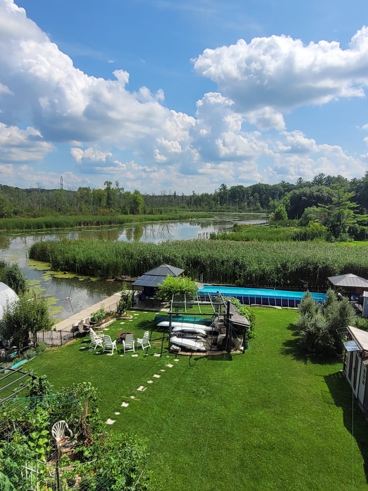 Private River Access With Pool, Canoes, Kayak - Bradford, ON, Canada