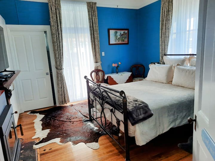 Mariner Rose B&b - Queen Ensuite W/breakfast - Stanley
