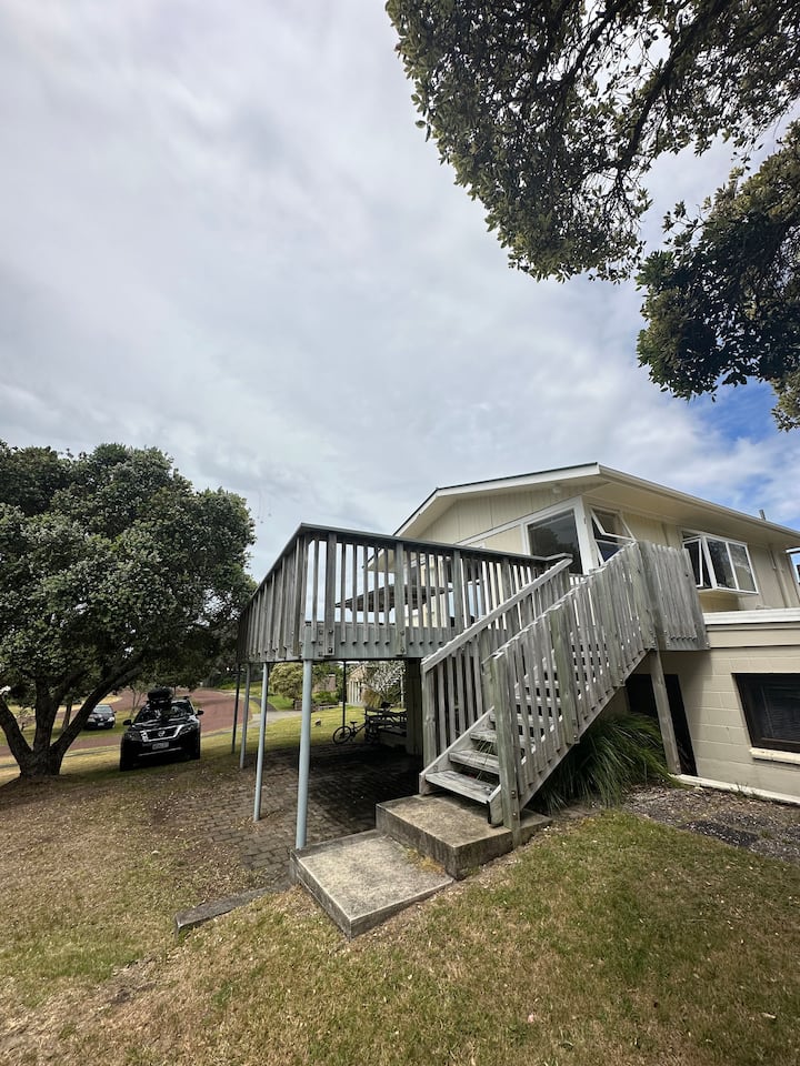 Classic Kiwi Bach - Pauanui Gem - Pauanui