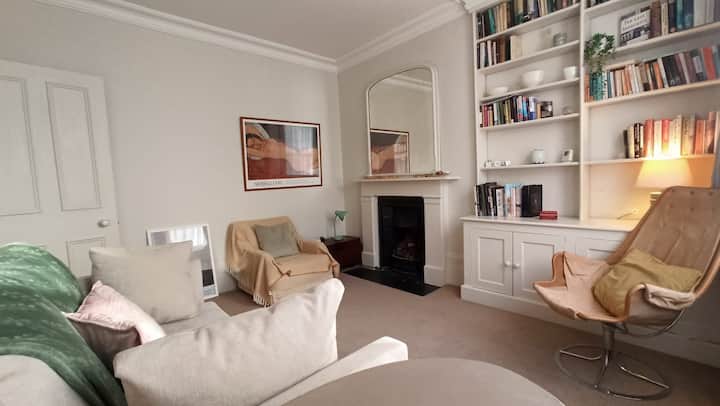 Covent Garden London Zone 1 Home - Dalston - London