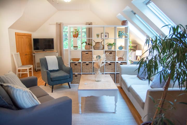 Peaceful, Private Studio At Longmeadow Farm - Sooke