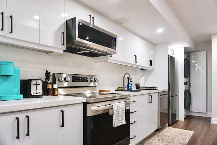 Long Stay Luxury Full 2bd 2 Bth Apartment Suite - Burlington
