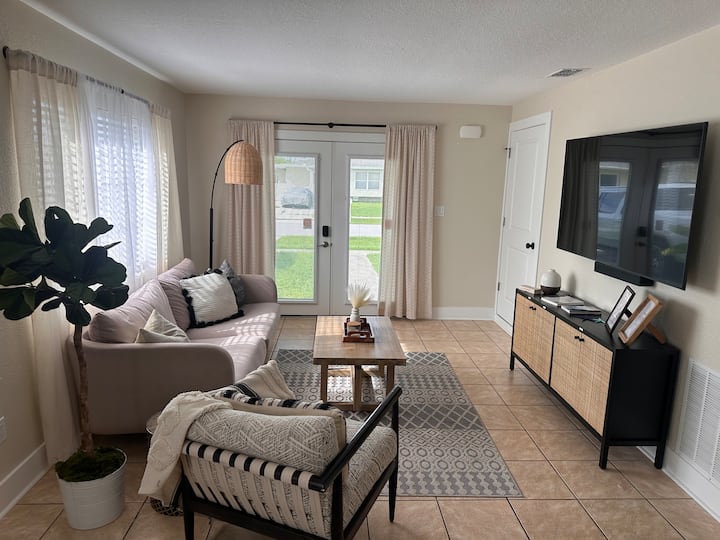 Hatka -5 Min To Mineral Springs-2 Bd/1ba +Office - North Port