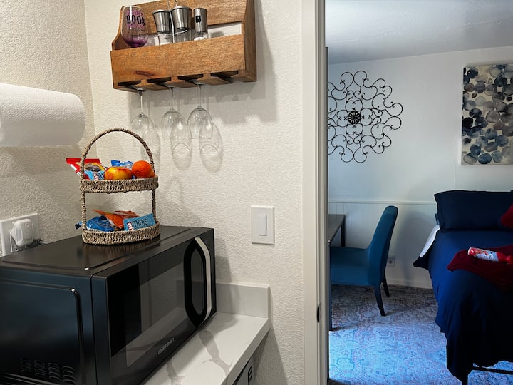 Small And Sweet Suite - Rocklin, CA