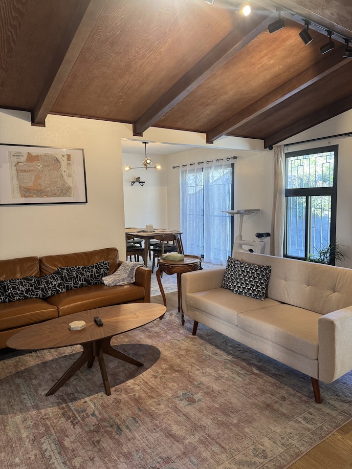 Near Sf & Pacifica Beaches Golf Hike W/ Parking - Daly City, CA