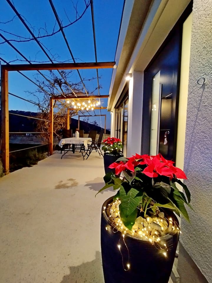 Parking, Bbq, Terrace With Natural Shade,beach-4km - Ancarano