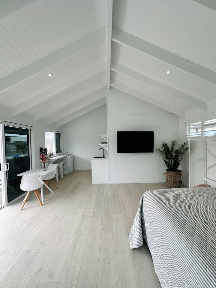 Luxury Poolside Studio Near Hobbiton - Matamata