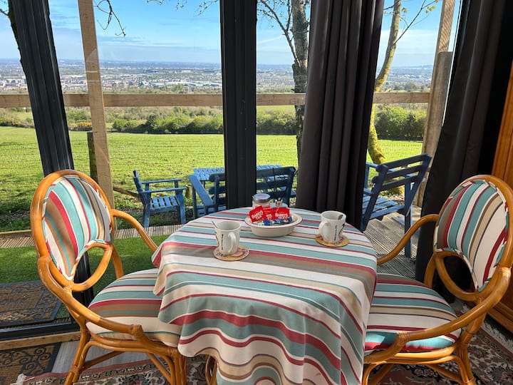 Sky Gazer Cabin-farm Animals, Hot Tub& Sauna Extra - Dublin