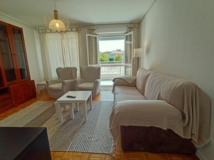 A 10 Minutos De Santander Y Playas Costa Quebrada. - Santa Cruz de Bezana