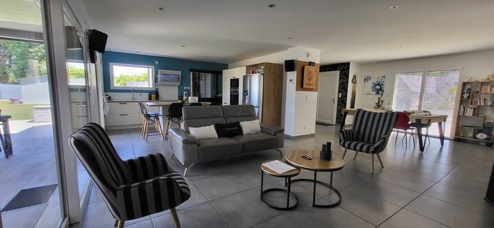 Maison Avec Piscine 5 Min Circuit 24h Tout Confort - Le Mans