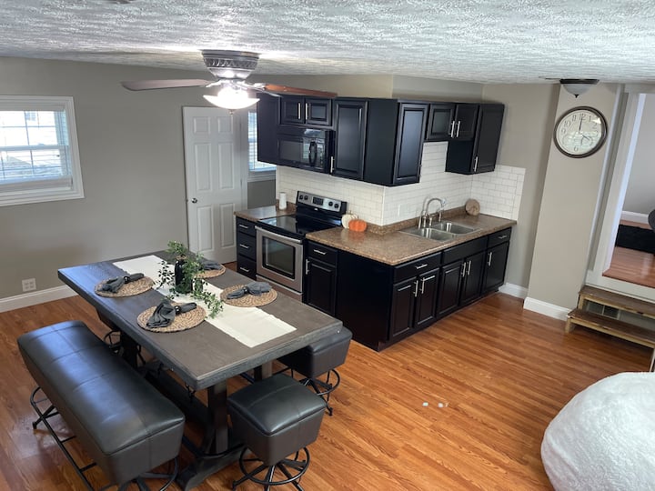 Purdue’s Fully Equipped Studio-2 Min From Purdue - Purdue University,West Lafayette
