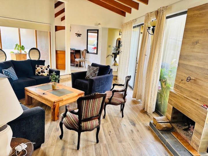 Amplia Casa 150 M2 Peñuelas 4d + 3b - La Serena