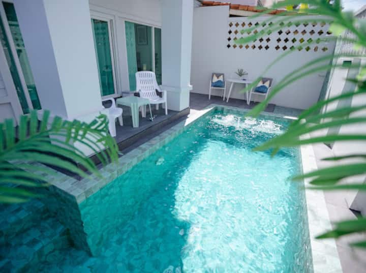 Pool Villa In Heart Of Patong, 4 Bedrms, Sleeps 8 - Patong Beach
