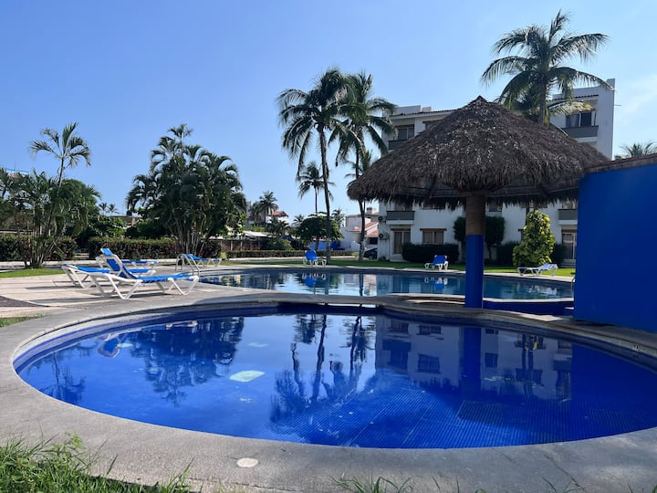 Departamento Con Club De Playa En Zona Hotelera. - Manzanillo, México