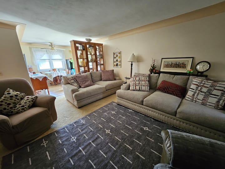 City/country Getaway - Dundee, MI