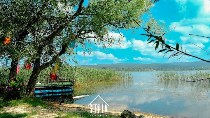 Göle Sıfır Isıtmalı Havuzlu Bungalov - Başiskele