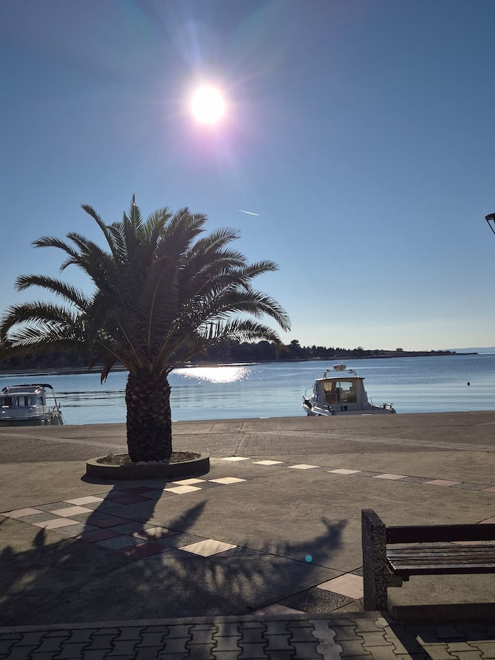 2 Sokola-apartman(3) Ruhig, Zentral Und Strandnah - Novalja