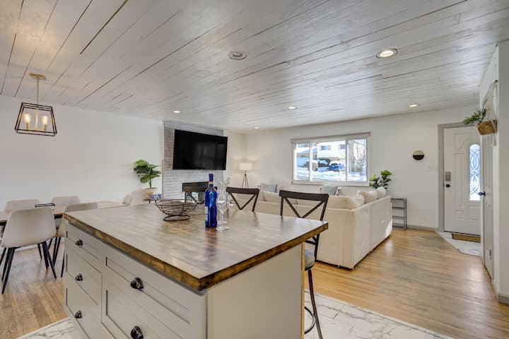 Sleeps 10 | Stocked Kitchen + Game Room | Dogs Ok - Colorado Springs, CO