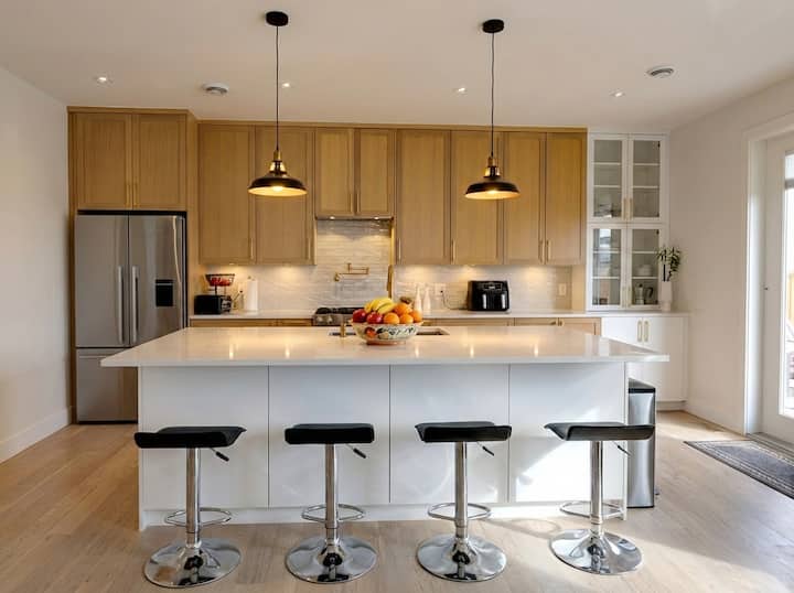 Bear Mtn Luxury: 4br, Views, Golf & Bike Park, Ac - Langford