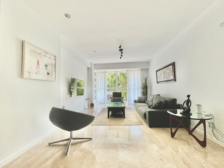 Modern, Fresh & Tranquil Apartment Prime Location - Caracas