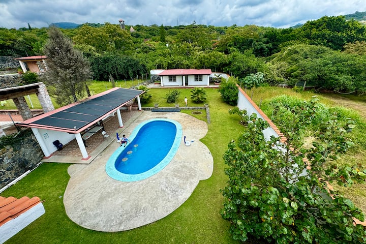 Amplia Casa + Bungalows - Tepoztlán