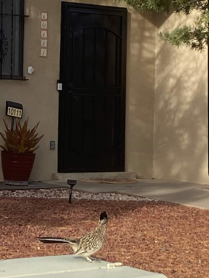 Joy's Townhome! Mountain Views From The Balcony! - Albuquerque