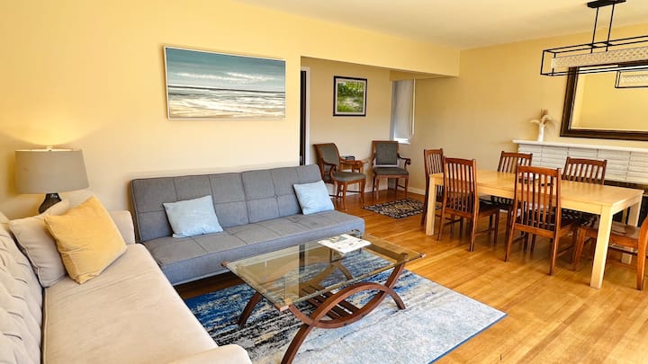 Spacious Home 15mins To Downtown - Vancouver