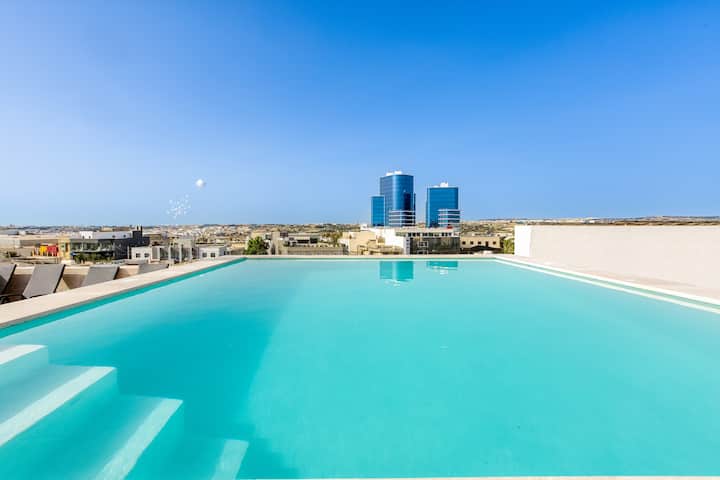 Central Apartment, By Annitchka Boutique Living - Malta