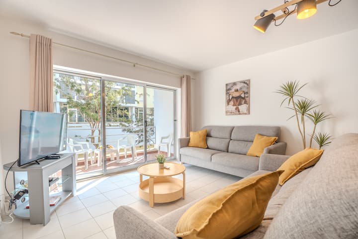 Quiet 14min To Beach W/balcony / Ac / Wi-fi - Portimão