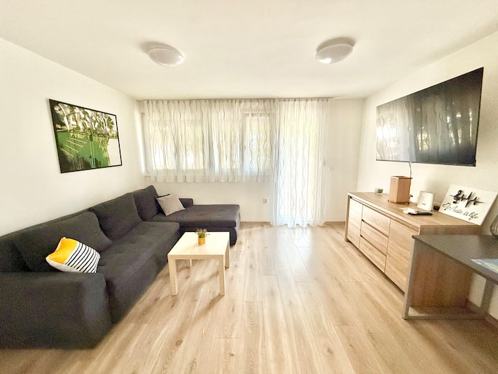 Lovely Apartment With A Garden And Parking Space - Split