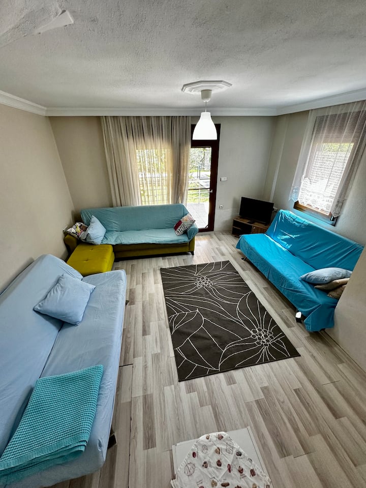 Denize Yakın Müstakil Tripleks Villa - Dikili