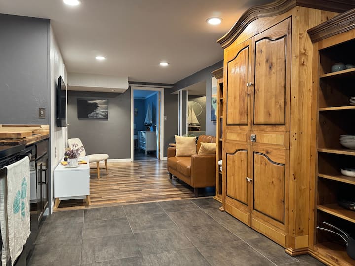 Newly Refurbished Midtown Apartment - Bozeman, MT
