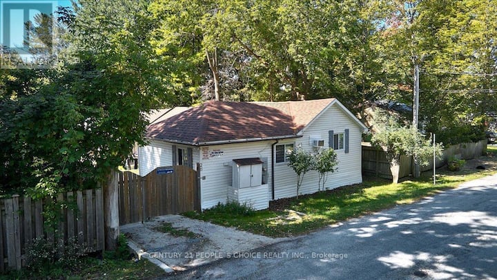 Cozy Cottage Suite #1: Ac & Walk To Wasaga Beach! - Wasaga Beach
