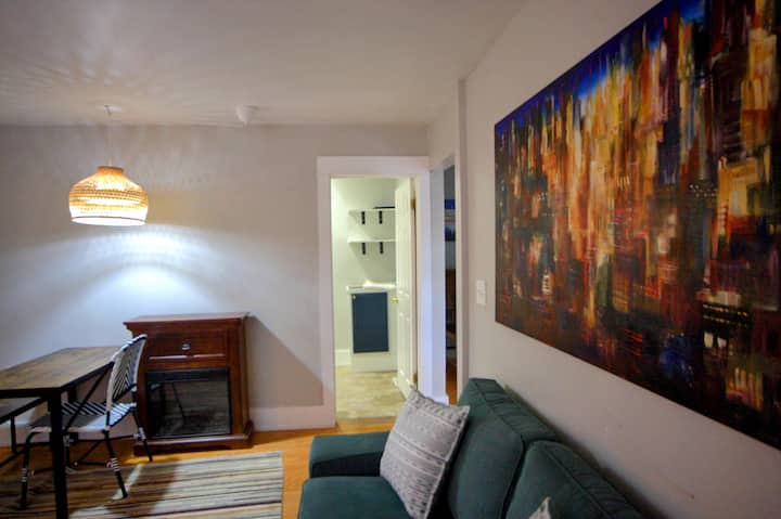 Evanston Garden Guest House - Evanston, IL