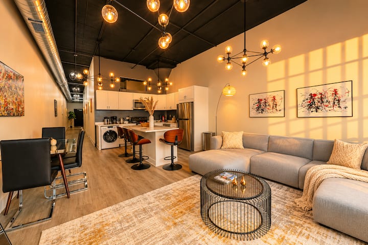Luxury 3br Chicago Suite W/king Bed Near Mccormick - Chicago, IL