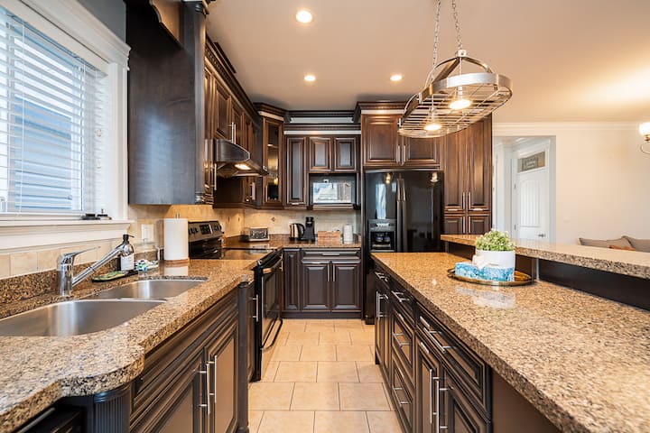 3-level Home + Suite | Ac | Langley Events Centre - Langley, BC