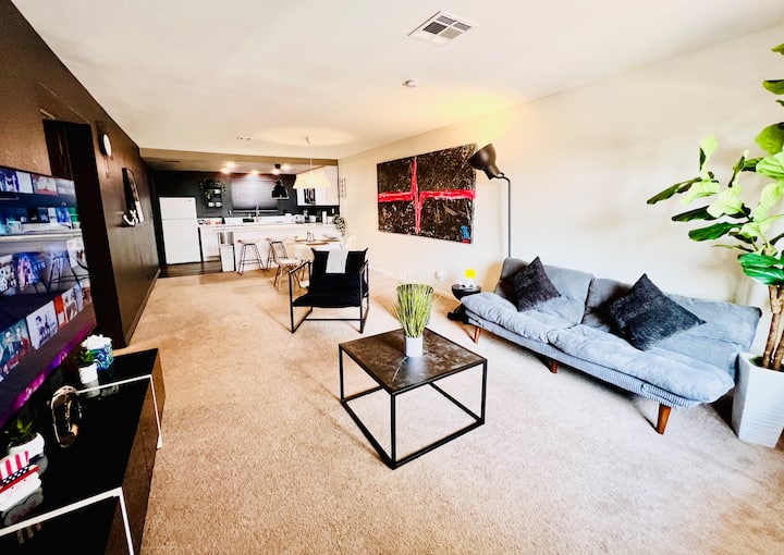 Cozy 2br 2bath, 7 Min To Strip, Convention Ctr - Las Vegas