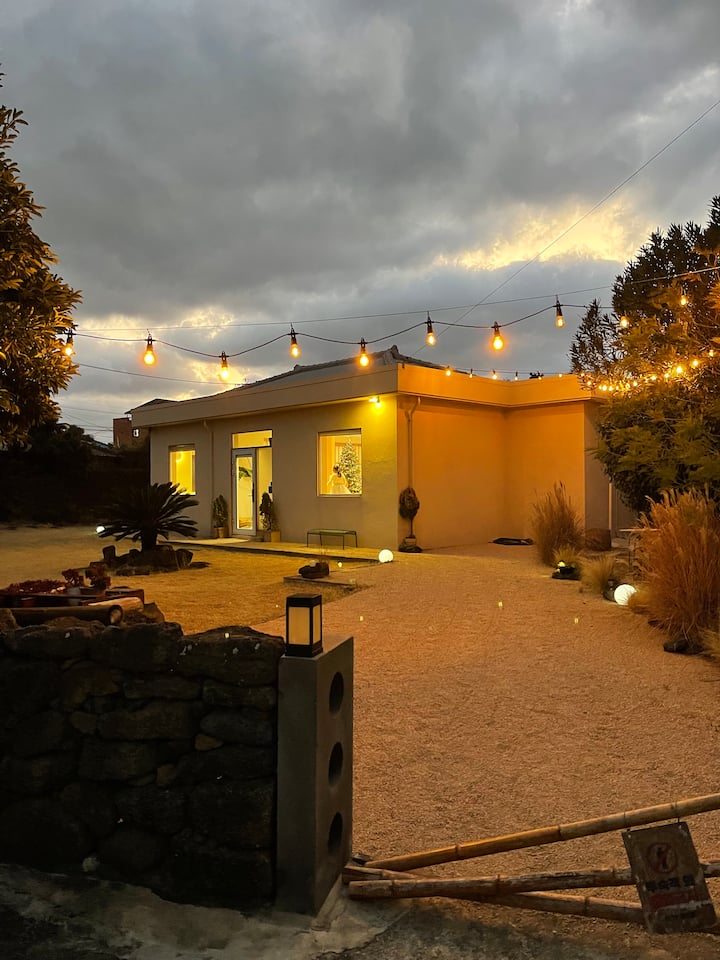 《무료 온수 자쿠지》한담 카페거리도보 10분&바다 3분｜감성숙소 &잔디마 | 유아용품 - Jeju-si