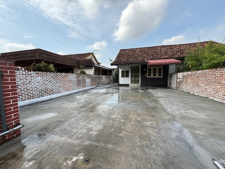 Ipoh Happy House Th24 Semi-d Wifi - 에포