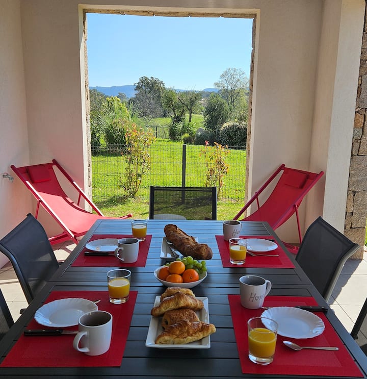 Oasis 5* Jardin Privé, Piscine, Proche Plages - Santa Giulia