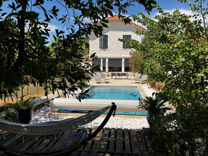 Villa Jardin Et Piscine  Dans Quartier Calme - Marsilya