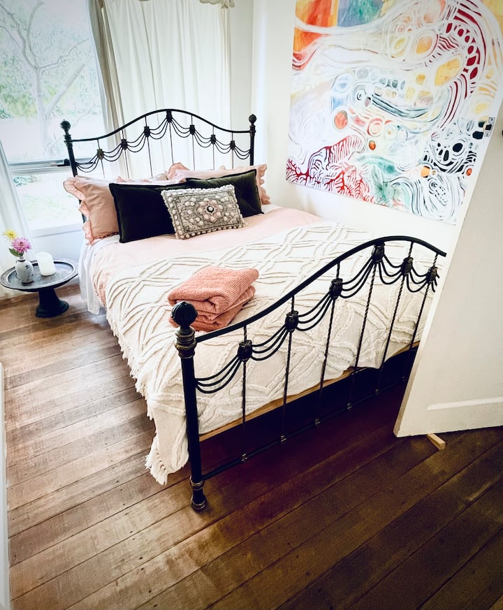 The Boho: Beach Apartment - Melbourne