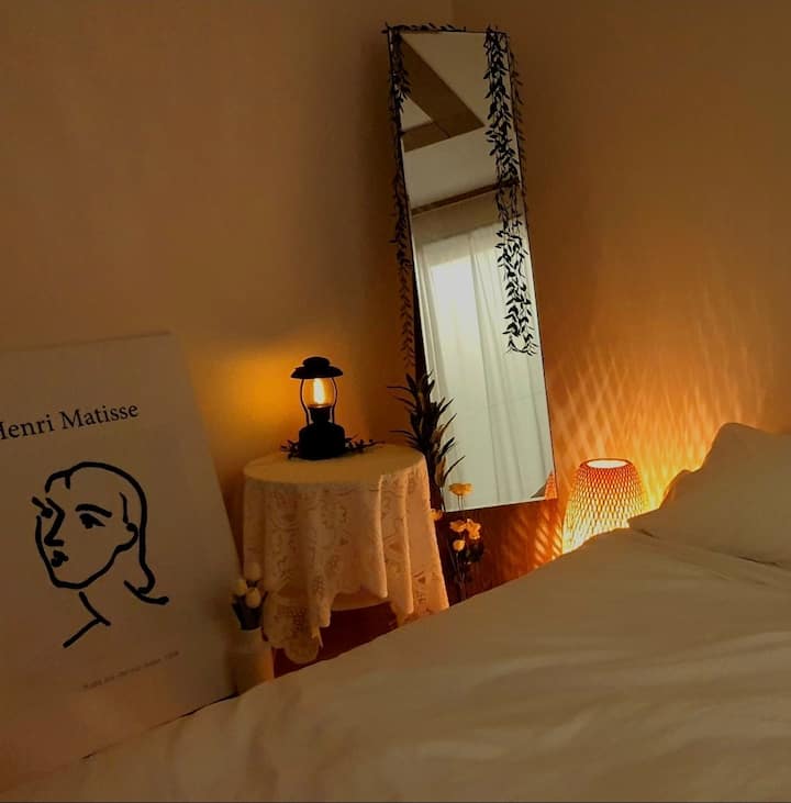 투룸(방2개) 출장 장박환영 무료주차 두정역 도보3분 역세권 감성 숙소 초고속Wifi - 직산읍