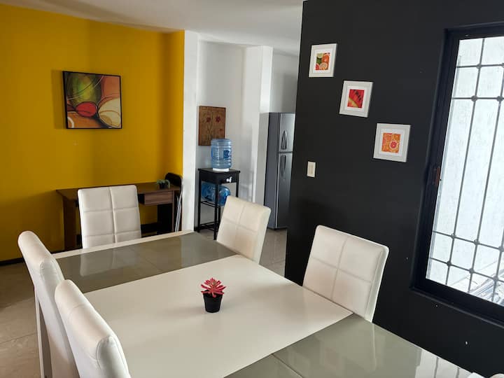 Luminosa Y Acogedora Casa Con Hermosa Vista Wi-fi - Tehuacán