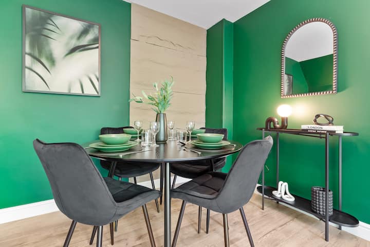 Stylish 2br Flat Near Airport & Stadium | Sleeps 6 - Luton