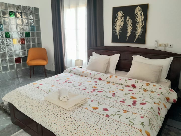 Chic Et Moderne, Près De Plage-kpogan Nv. Quartier - Togo