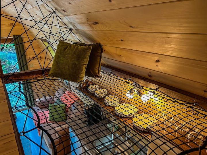 Spa, Sauna & Rivière – Pod Hobbit Féérique - Quebec