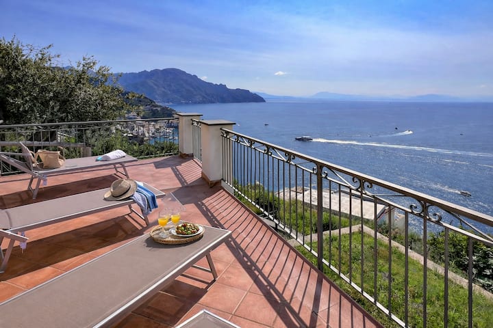 Stunning Amalfi Sea View • Panoramic Sea Terrace - Amalfi